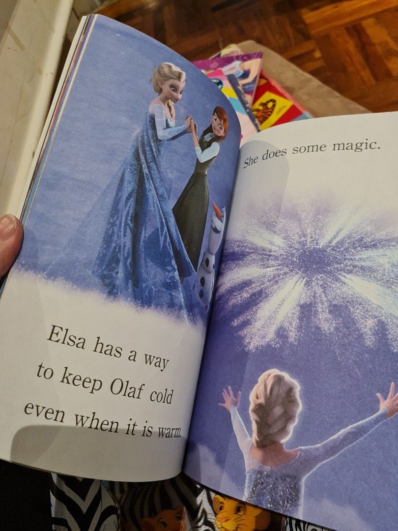 Disney Frozen Book Hello Olaf!, Buku & Alat Tulis, Buku Anak-Anak di ...