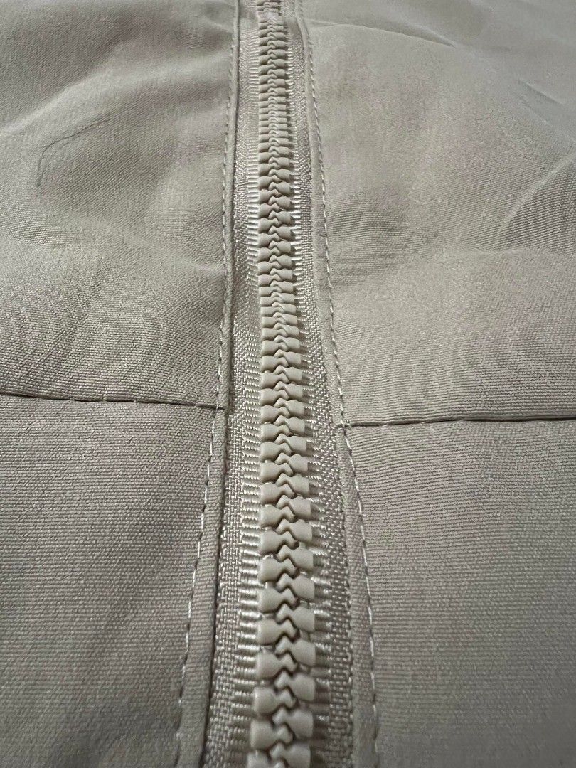 FEU Bomber Jacket, Men's Fashion, Coats, Jackets and Outerwear on Carousell