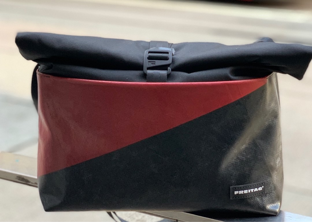 Freitag F640 Rollin Shoulder Bag, 男裝, 袋, 小袋 - Carousell