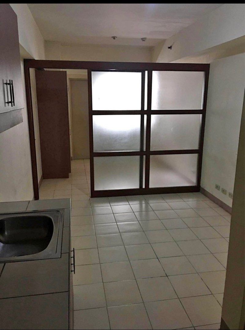 Room for rent pasig Grand Emerald tower, looking for room share (female ...