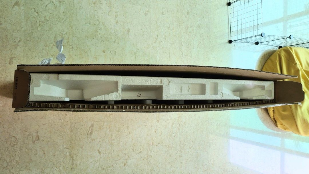Hisense 55inch empty tv box with styroform, TV & Home Appliances, TV ...