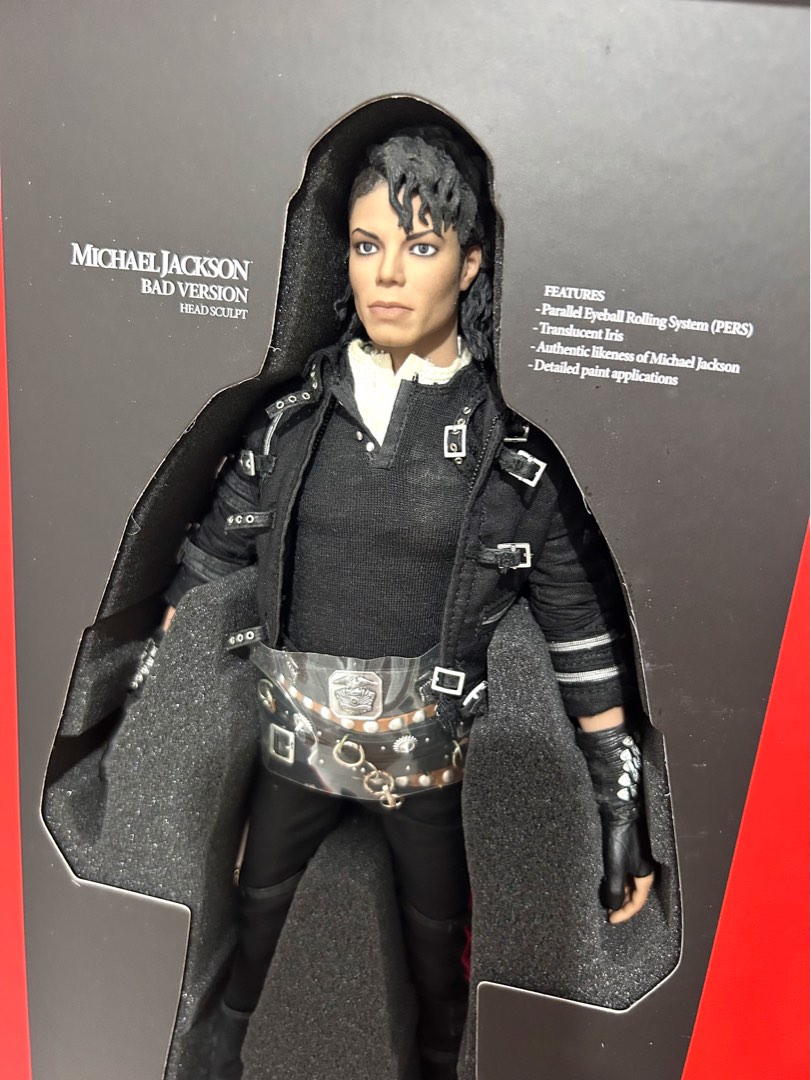 HotToys Michael Jackson (Bad Version), Hobbies & Toys, Memorabilia ...