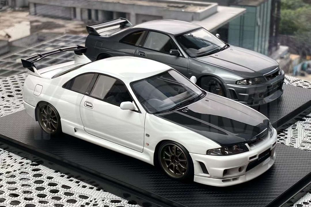 ignition 1/18 日產 Nissan GTR R33 Skyline & BCN CRS 樹脂硬窗材料 白色碳蓋/金屬灰色, 興趣及 ...
