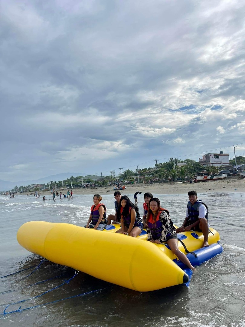 Inflatable Flying Fish Boat 6 Persons Capacity on Carousell