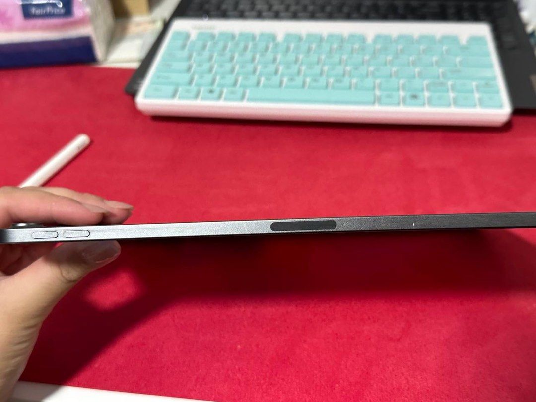 ipad pro 2018 & apple pencil gen 2, Mobile Phones & Gadgets, Tablets, iPad on Carousell