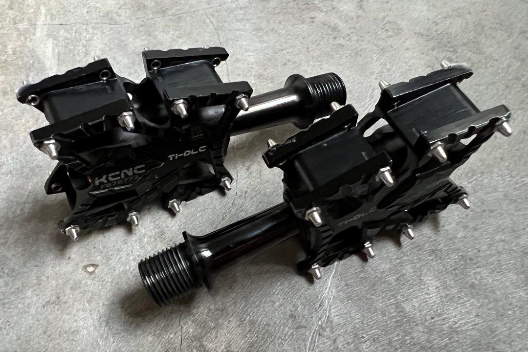 KCNC Knife Titanium Spindle Pedals, Sports Equipment, Bicycles & Parts ...