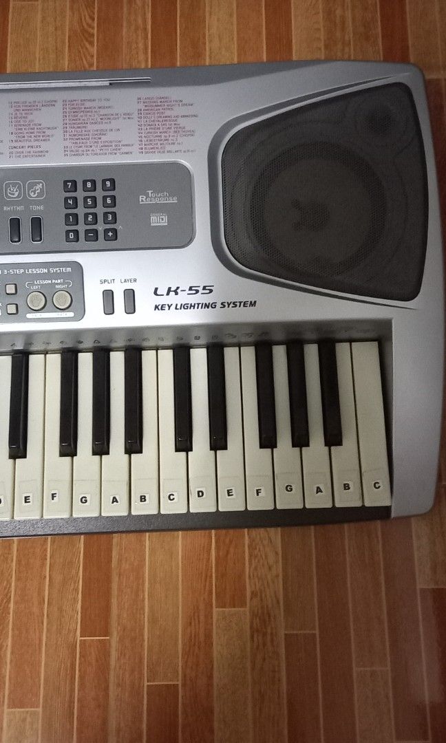 keyboards casio lk 55, Hobbies & Toys, Music & Media, Musical Instruments on Carousell