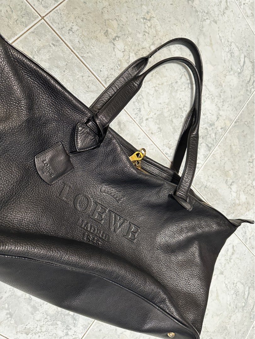 LOEWE limited edition boston bag, 名牌, 手袋及銀包 - Carousell