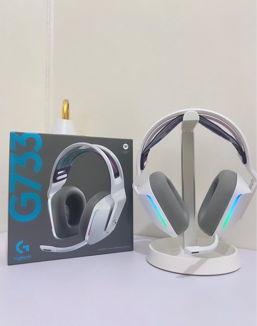 Logitech G733 Lightspeed Wireless RGB Gaming Headset (White) + HyperX ...