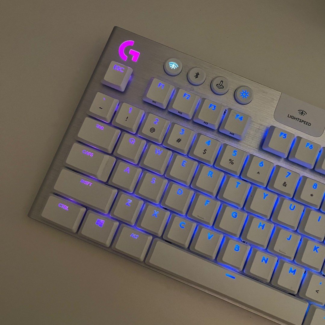 Logitech G913 TKL Wireless Low Profile Gaming Keyboard Tactile Switches ...
