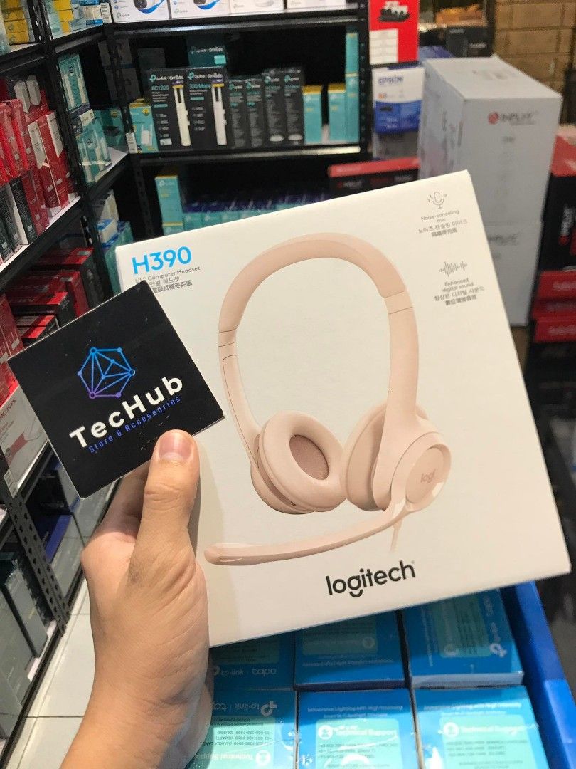 Logitech H390 USB Headset Rose, Audio, Headphones & Headsets on Carousell