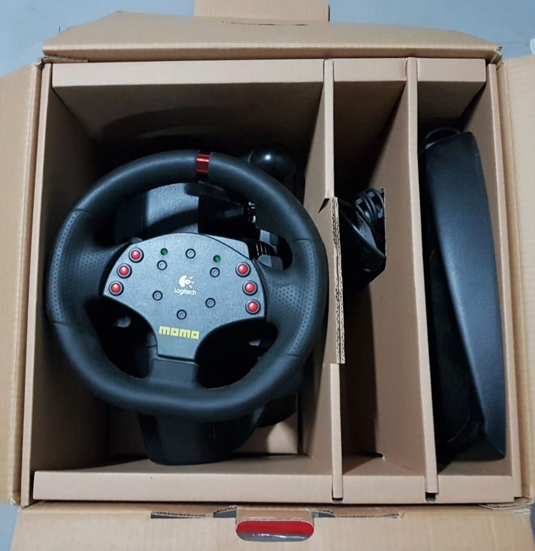 Logitech MOMO Racing Force Feedback Wheel, Automotive, Racing, PC ...