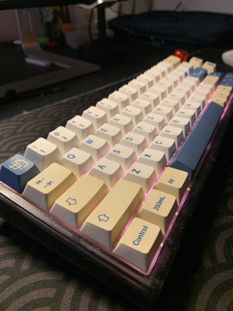 Lychee g66 non pro +gat yellow +gmk soya clones, Computers & Tech ...