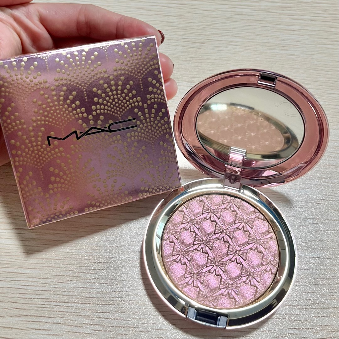 MAC Limited Edition extra dimension skin finish, Beauty & Personal Care ...