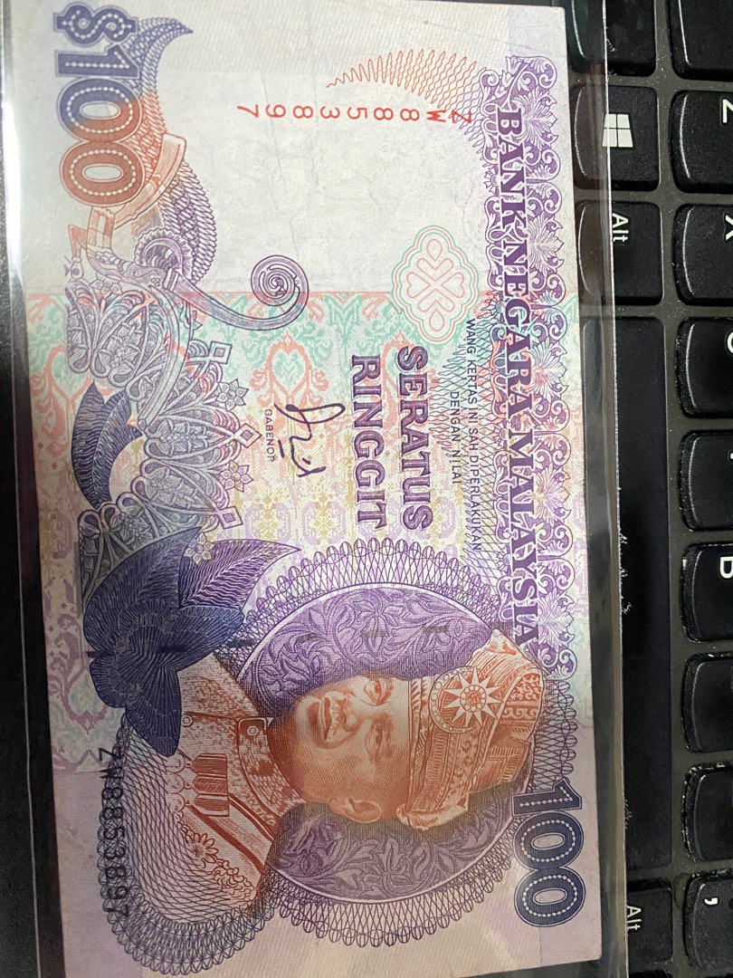 Malaysia $100 ringgit, Hobbies & Toys, Memorabilia & Collectibles, Currency on Carousell