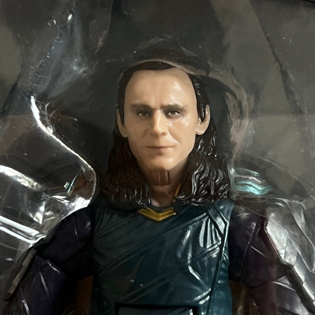 Marvel Legends Loki (Thor Ragnarok), Hobbies & Toys, Toys & Games on ...