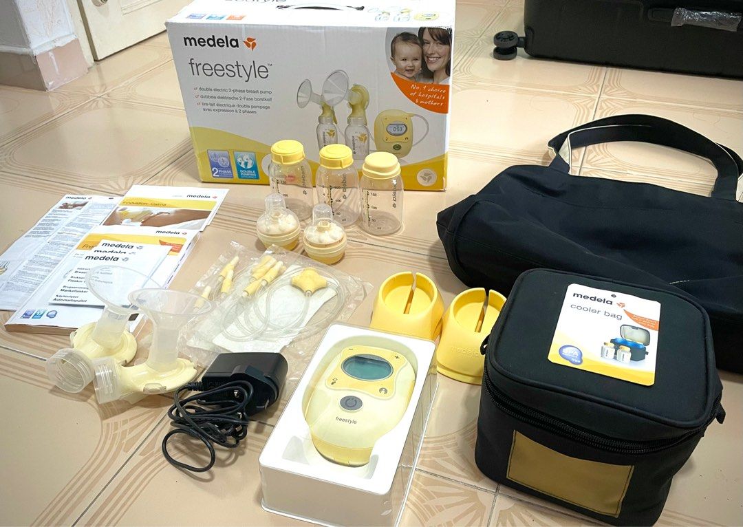 Medela Freestyle Breast Pump (full set), Babies & Kids, Nursing & Feeding, Breastfeeding ...