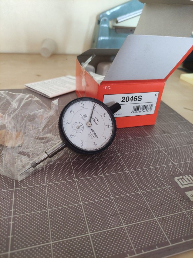 Mitutoyo Dial indicator, Furniture & Home Living, Home Improvement ...