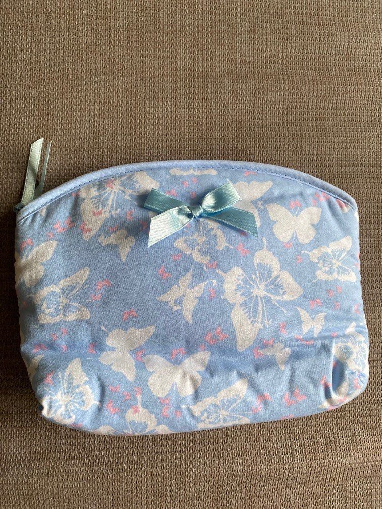 Naraya cosmetic Pouch, Women's Fashion, Bags & Wallets, Purses ...