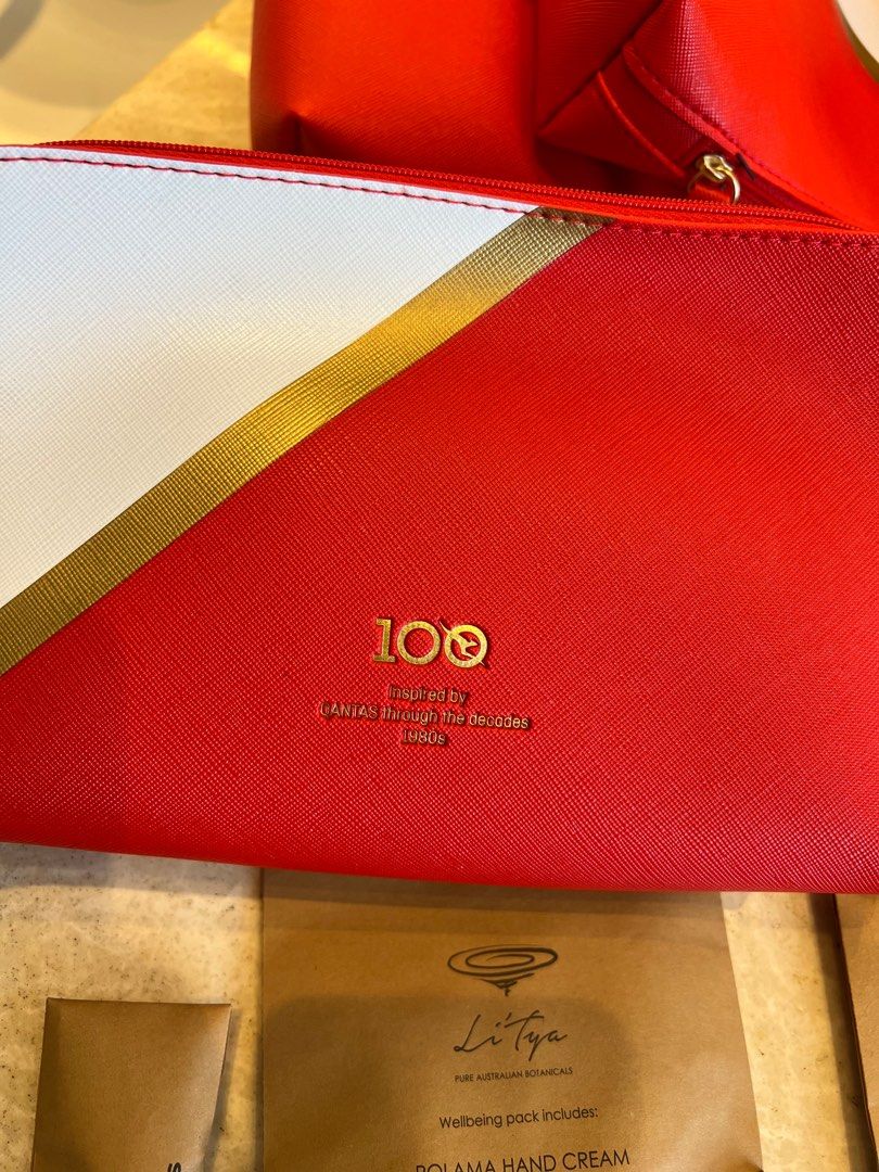 QANTAS Business Class Amenity Kit, Women's Fashion, Bags & Wallets ...