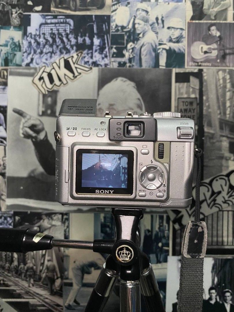 RARE SONY DSC-V1 Digi Cam with Night Vision Shot on Carousell