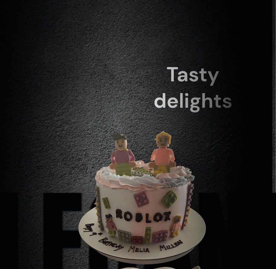 Roblox cake,Strawberry cake,Customized cakes,Customised cake,Roblox ...