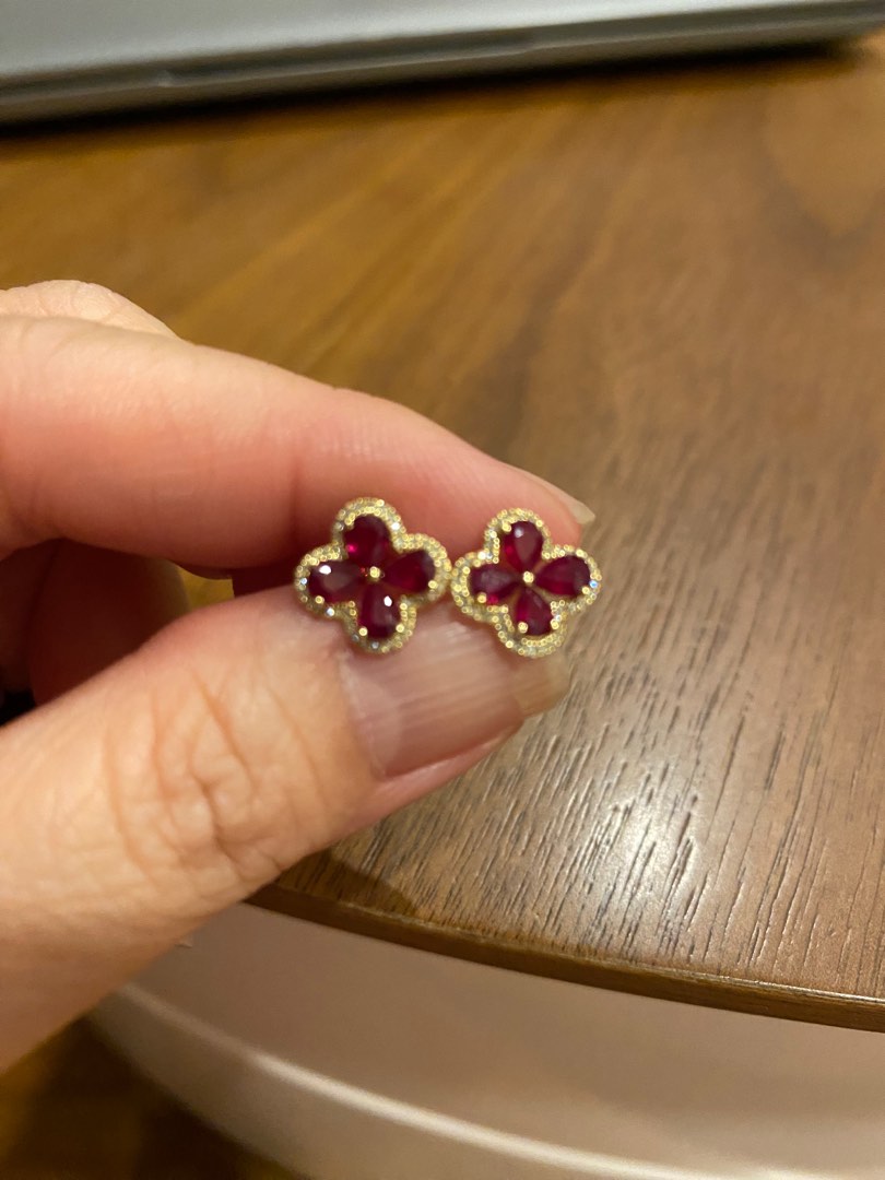 Ruby clover studs in 18k yellow gold, Women's Fashion, Jewelry ...