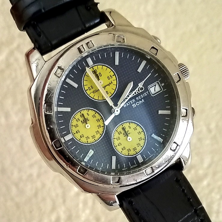 Seiko V657 Chronograph, Fesyen Pria, Jam Tangan di Carousell