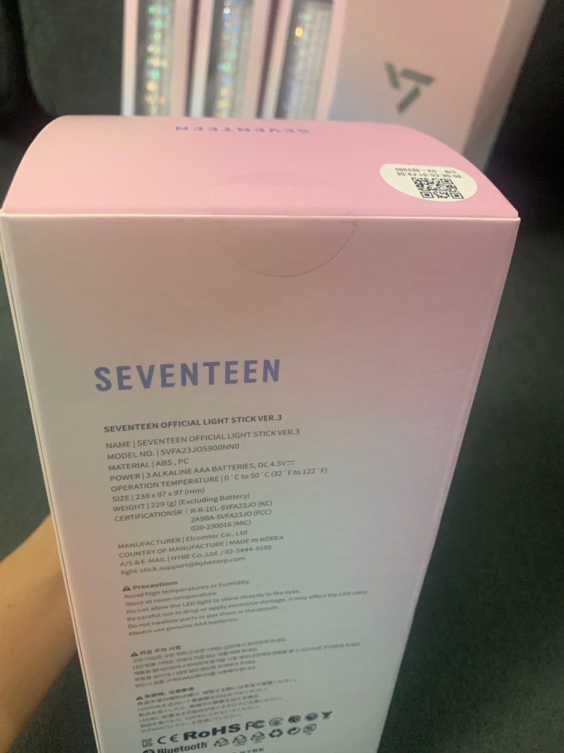 SEVENTEEN OFFICIAL LIGHT STICK Ver. 3, Hobbies & Toys, Memorabilia & Collectibles, K-Wave on ...