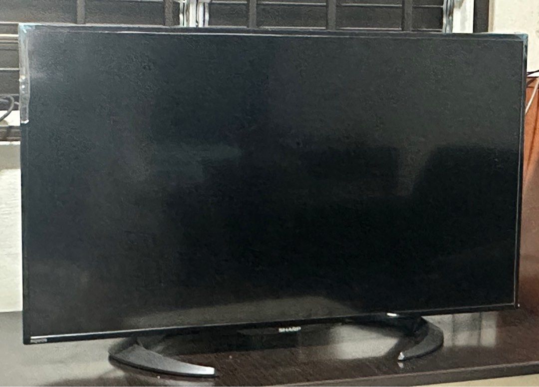 Sharp Aquos 40 inch LED TV, TV & Home Appliances, TV & Entertainment ...