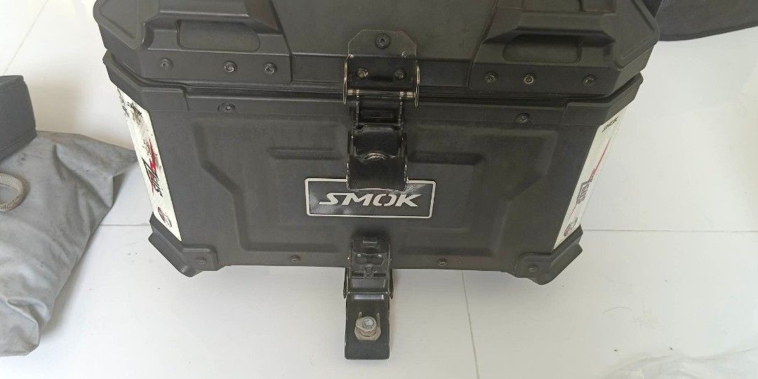 Smok Zeus Topbox Alloy 45L, Motorbikes, Motorbike Parts & Accessories ...
