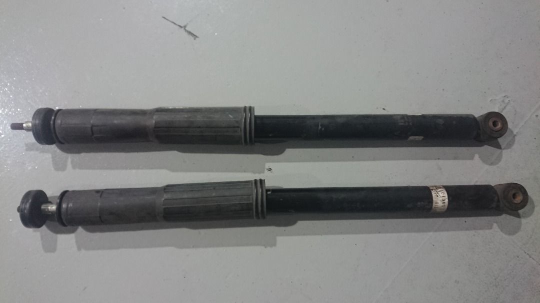 Stock Showa rear shock absorbers for GE Honda Fit, Car Accessories ...