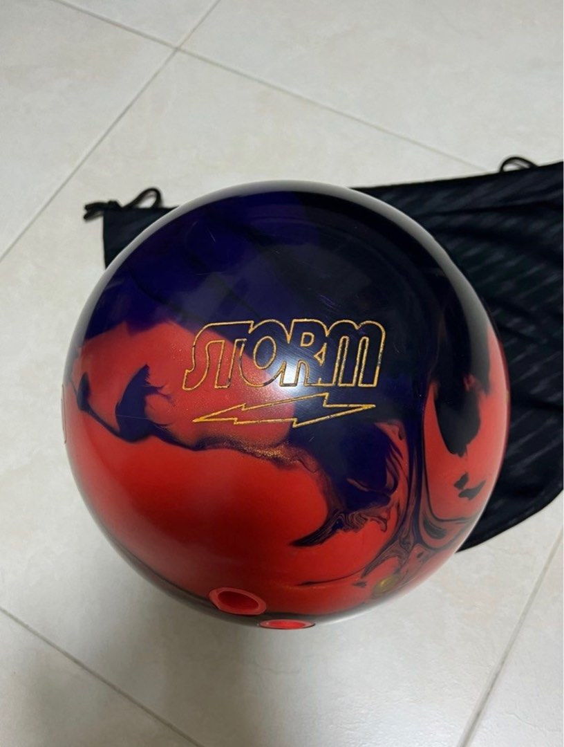 Storm bowling ball trend 2, Sports Equipment, Sports & Games, Billiards & Bowling on Carousell