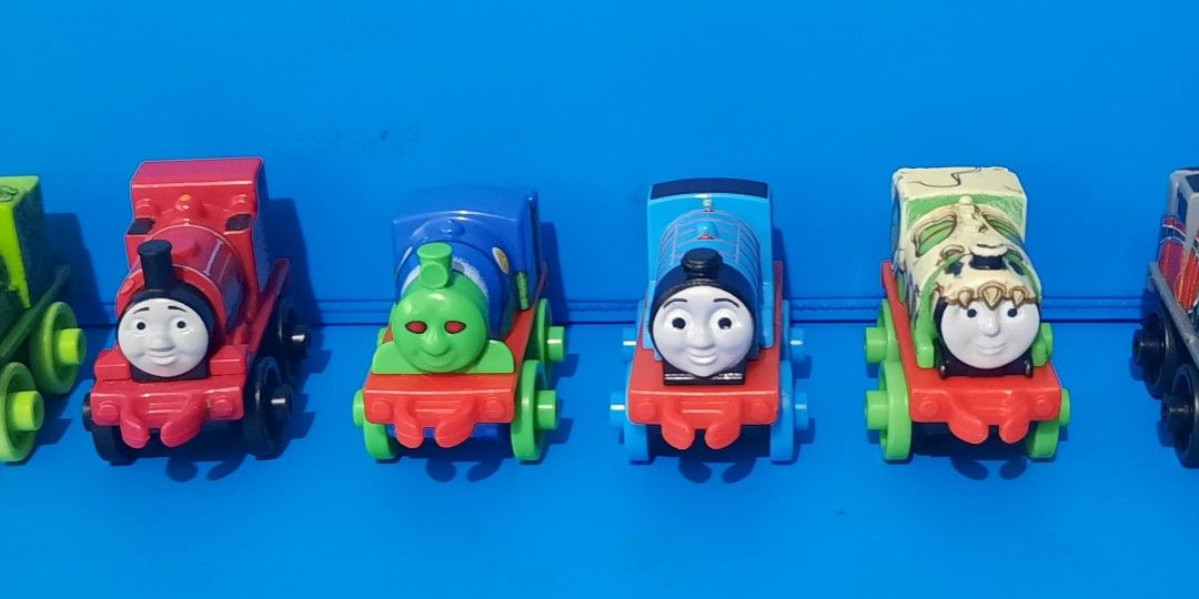Thomas And Friends The Tank Engine Minis Mattel 2014 on Carousell