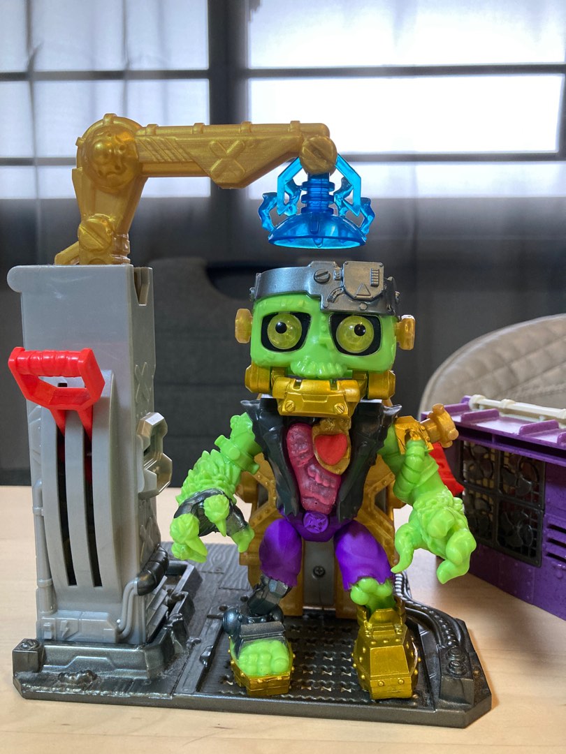 Treasure X Monster Gold - Mega Monster Lab - frankenstein playset ...
