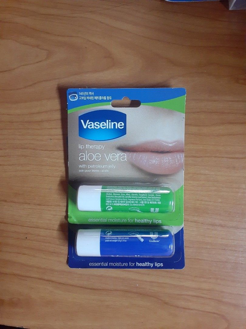 Vaseline Lip Therapy Lip Balm Stick, Kesehatan & Kecantikan, Rias Wajah di Carousell