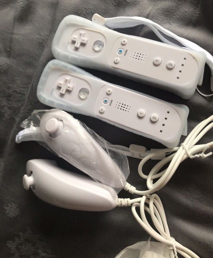 Wii controller 2sets, Video Gaming, Gaming Accessories, Controllers on ...