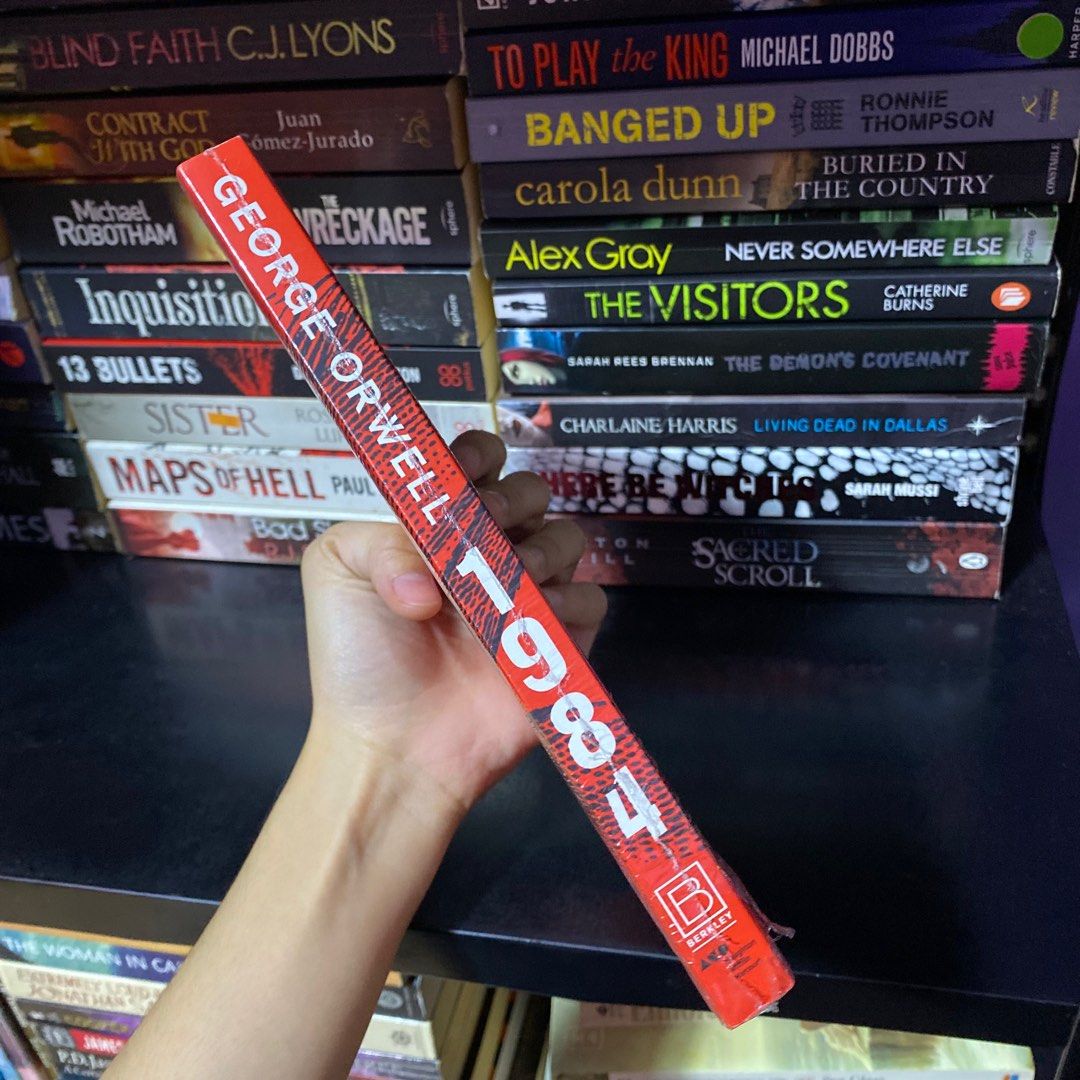 1984 by George Orwell, Hobbies & Toys, Books & Magazines, Fiction & Non ...