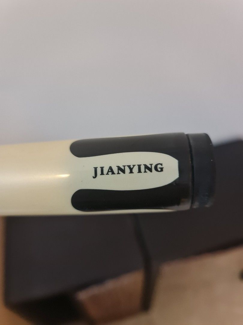 19oz Jianying Cue Stick with accessories, Sports Equipment, Sports ...