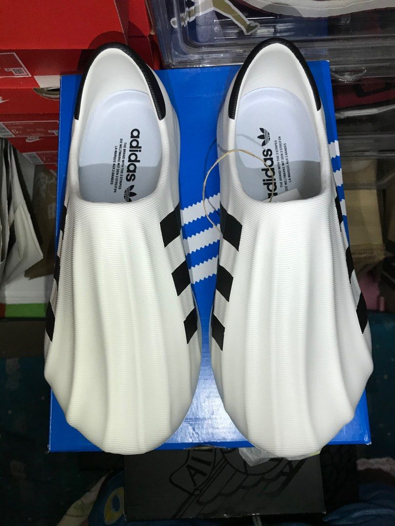 AdiFoam, Men's Fashion, Footwear, Sneakers on Carousell