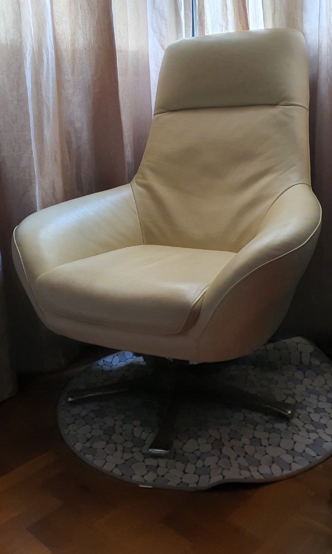 KUKA Leather Lounge chair, Furniture & Home Living, Furniture, Chairs ...