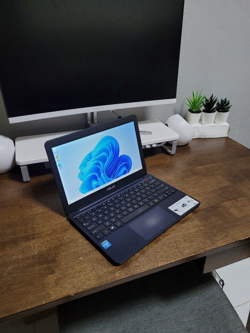 ASUS VIVOBOOK BLUE SSD LIGHTWEIGHT LAPTOP, Computers & Tech, Laptops ...