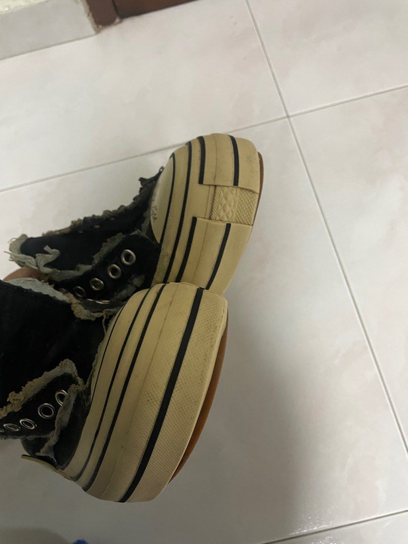 Authentic XVessel, Women's Fashion, Footwear, Sneakers on Carousell
