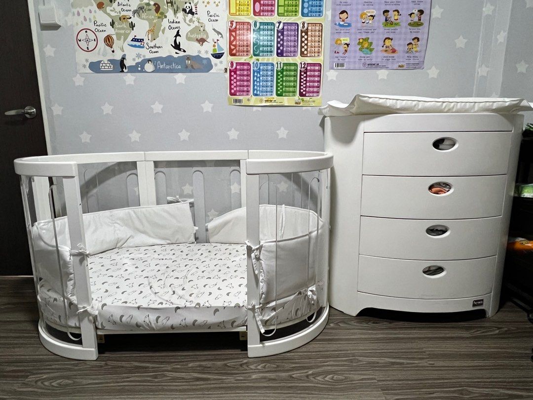 Babyhood Kaylula Sova Clear Cot + Chest of Drawer, Babies & Kids, Baby ...