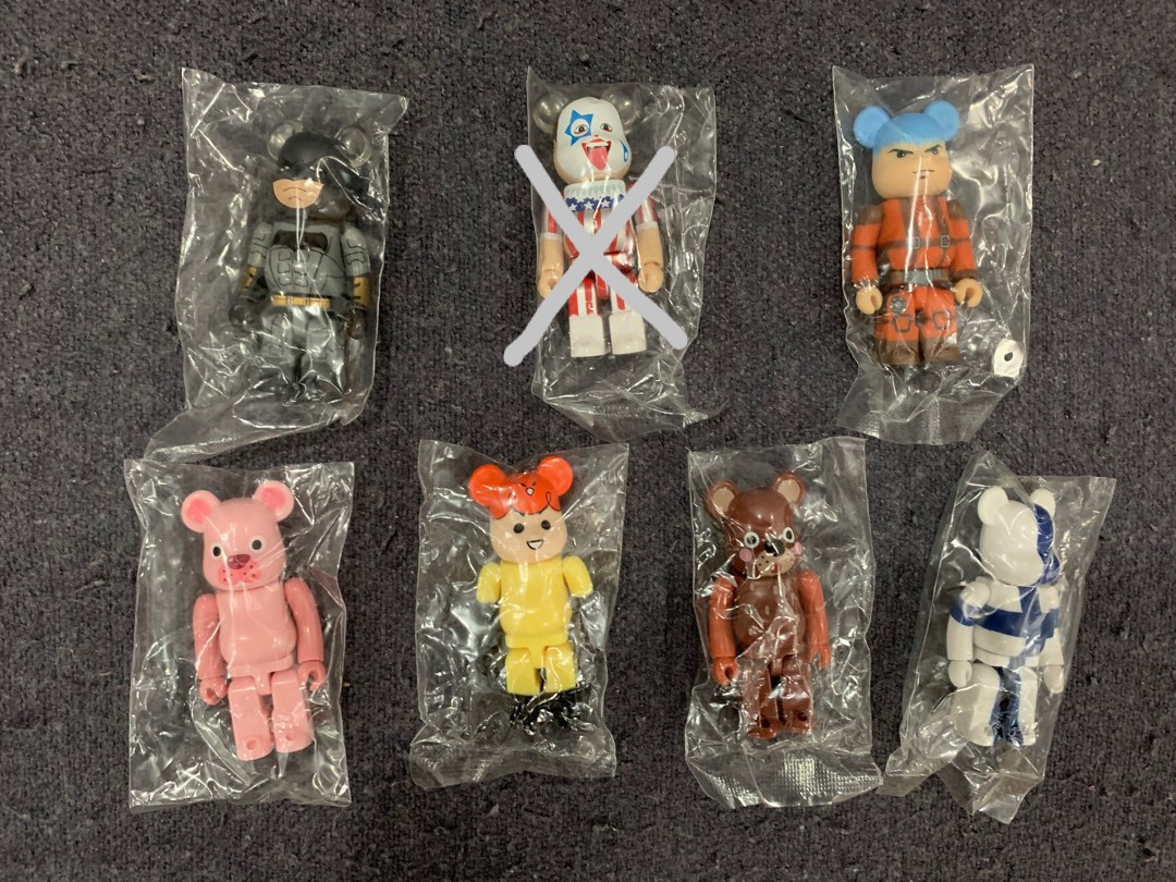 Bearbricks 100% Series 35, Hobbies & Toys, Memorabilia & Collectibles ...