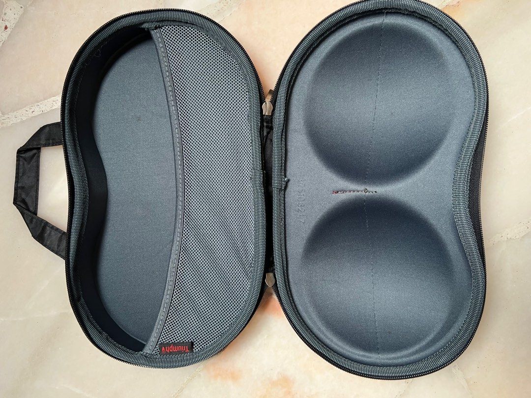 Brand new Triumph Bra Case, Women's Fashion, New Undergarments ...