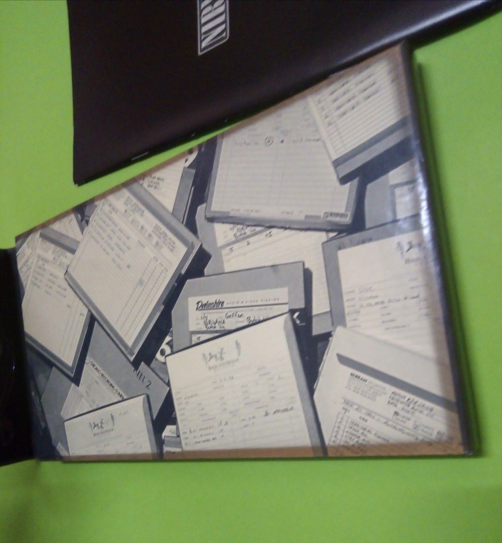 CD NIRVANA : WITH THE LIGHTS OUT ALBUM (2004) GRUNGE SLUDGE KURT COBAIN ...