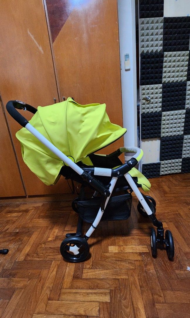 Combi Urban Walker Lite Stroller, Babies & Kids, Going Out, Strollers ...