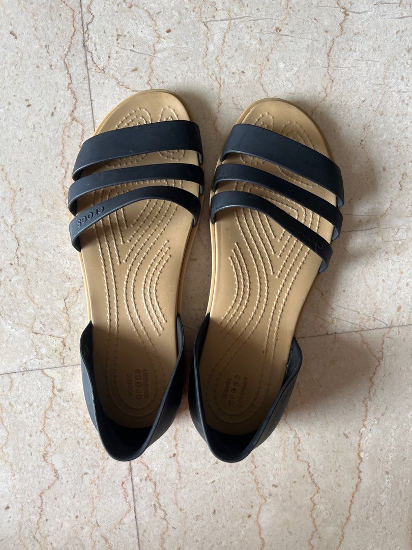 Crocs Sandals, Women's Fashion, Footwear, Sandals on Carousell