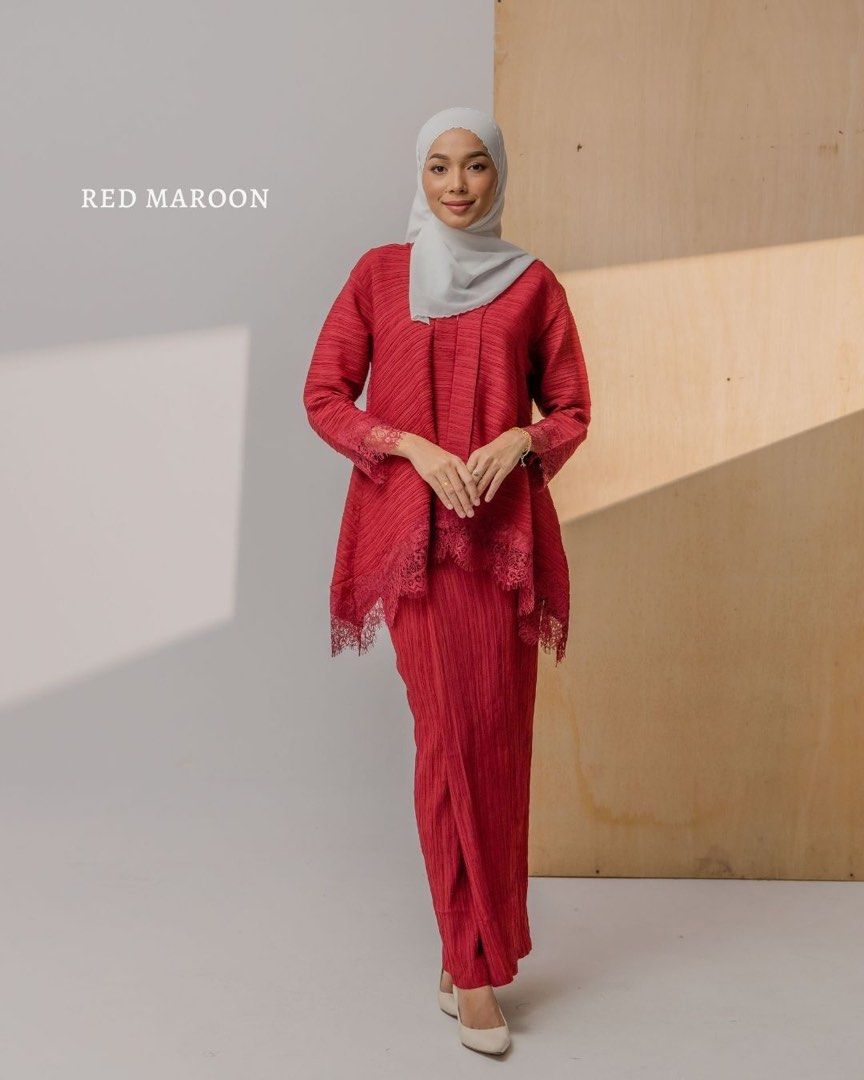 Deeja Kebaya Lace With Kain Lipat Batik in Red Maroon, Women's Fashion ...